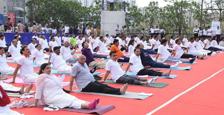 આંતરરાષ્ટ્રીય યોગ દિવસ:“ સ્વયં અને સમાજ માટે યોગ “ | chitralekha